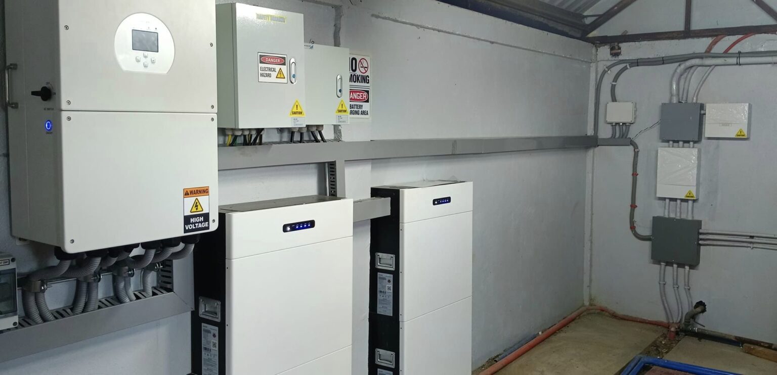 Deye 16KW Inverter Hybrid with 24.56kWh MENRED ESS LiFePO4 Battery: Perfect Match for Home ...