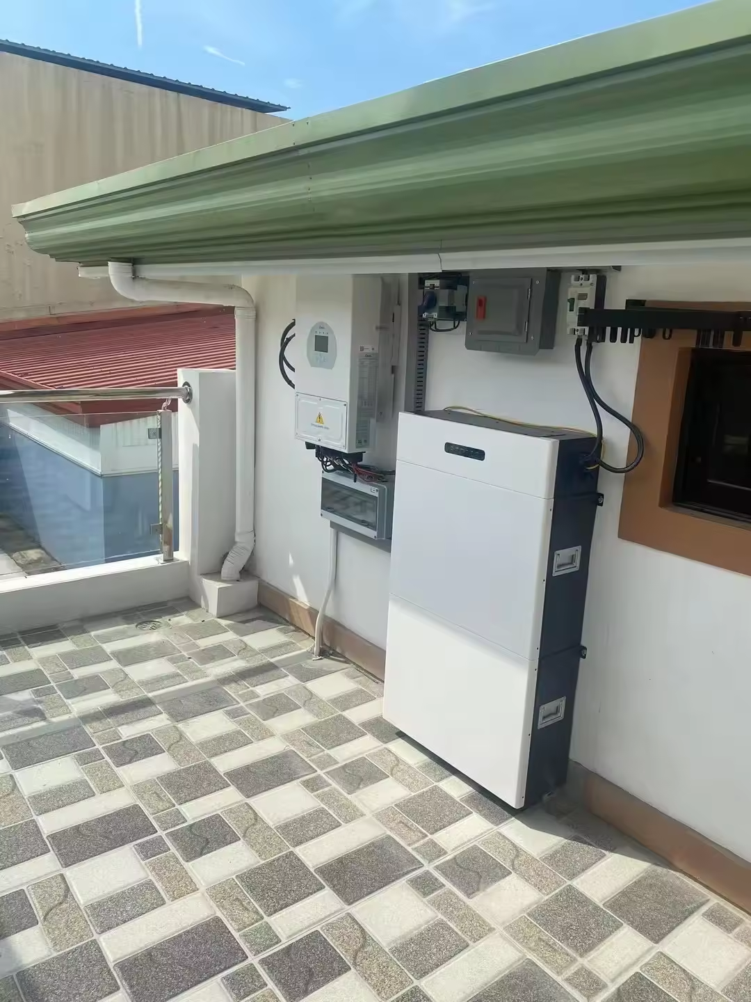 TUV Approved LFP.6144.G 51.2V LiFePO4 Battery - 12.28 to 24.57kWh - menred-ess.com